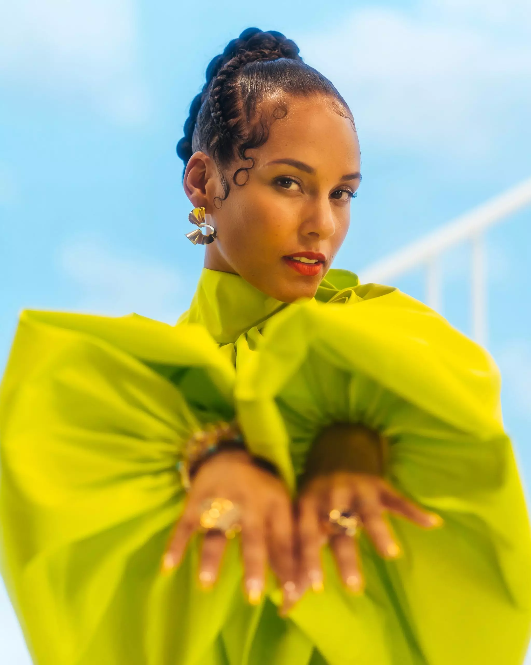 Alicia Keys despre faptul că este mândră de relația ei cu tatăl ei și de ce, la 11 ani, încă mai poate spune „Îmi place să fiu căsătorită”