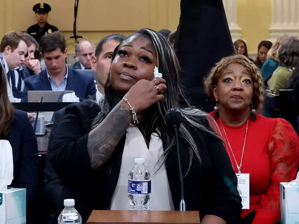 Trump het swart verkiesingswerkers geteiken en meer wegneemetes uit Capitol-onluste-verhore Dag 4