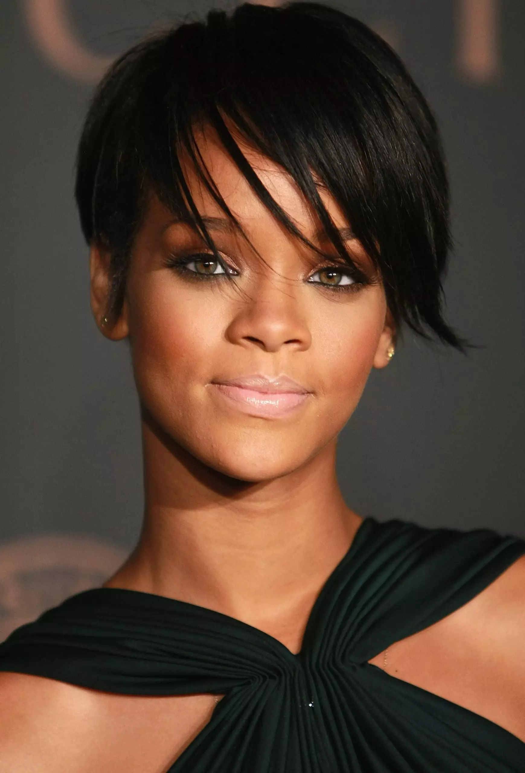 Obi ụtọ ụbọchị ọmụmụ Rihanna! Ị bụbu ebumnuche ịma mma mgbe niile 11147_9