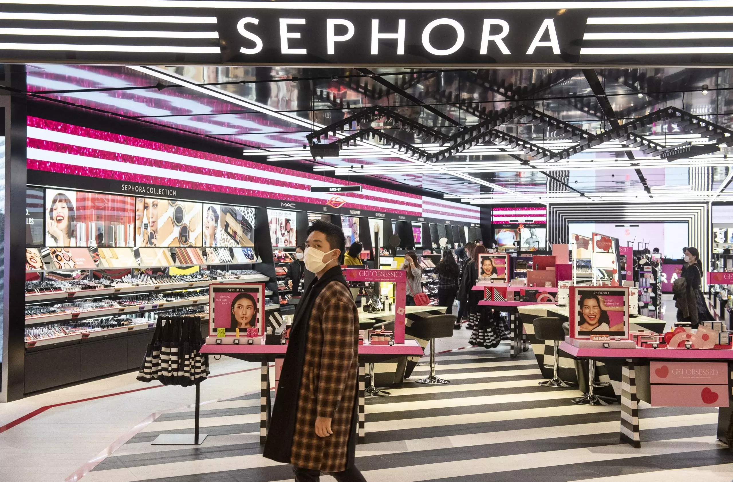 Mentres Sephora pecha, as marcas de propiedade negra prepáranse para o impacto da pandemia