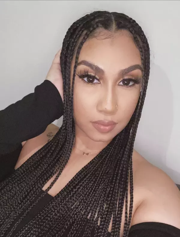 ဤနာမည်ကြီးများသည် Box Braids များသည် ပြီးပြည့်စုံသော Quarantine ဆံပင်ပုံစံဖြစ်ကြောင်း သက်သေပြပါသည်။ 11405_3