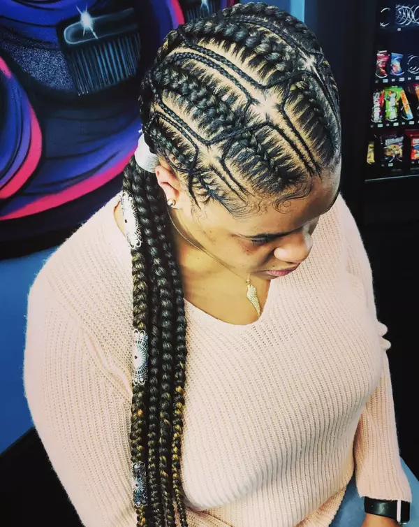 11 hanyoyi don canza braids don bikin asalin gaskiya 11434_6