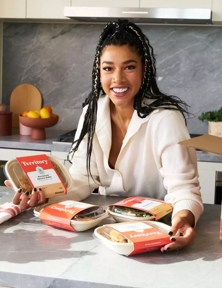 'Meals For Mama': Hannah Bronfman y Territory Foods ofrecen comidas saludables y deliciosas para mamás embarazadas y en posparto