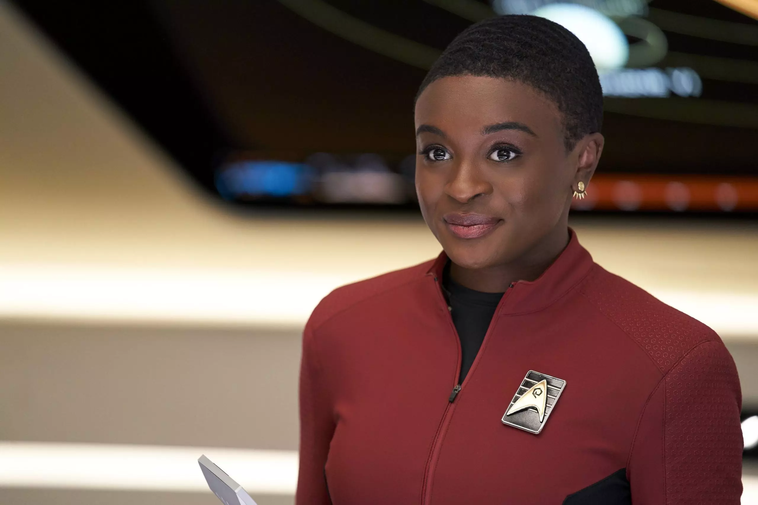 Celia Rose Gooding Mencukur Kepalanya Dan Menemukan Tempat yang Aman di 'Star Trek: Strange New Worlds'