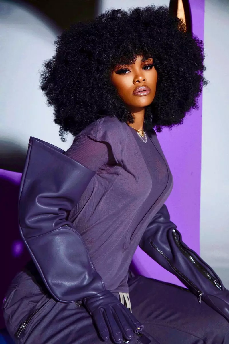 Teyana Taylor en Darling Hair Extensions gearfetsje krêften foar har Amerikaanske debút - EKSKLUSYF