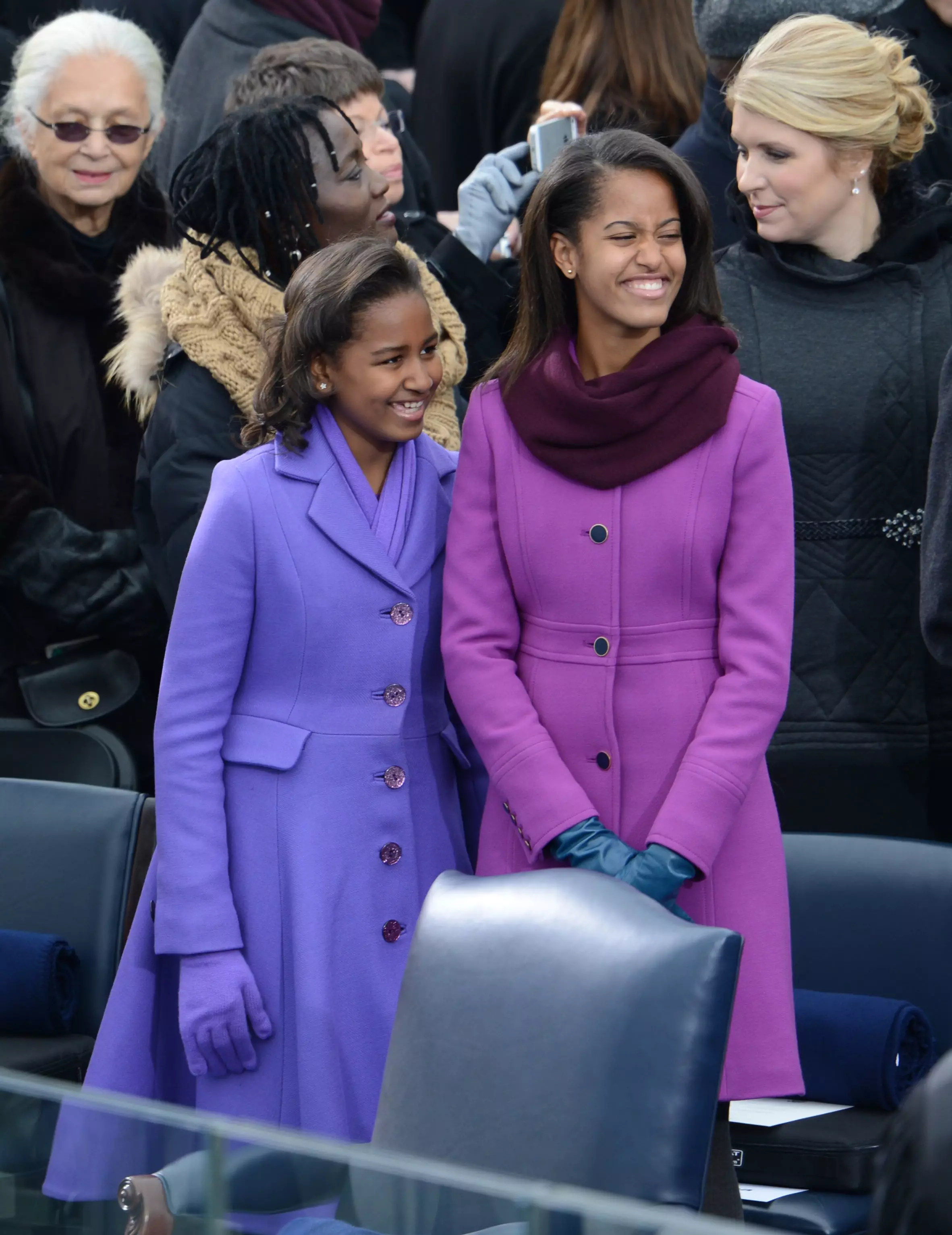 Stíl Sasha agus Malia Obama thar na blianta 12627_10