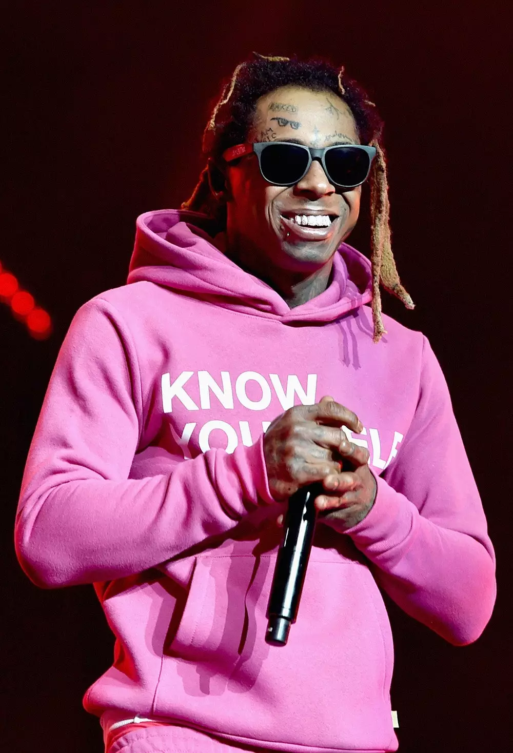 Lil Wayne Akhirnya Menggugurkan 'Tha Carter V' Dan Kami Tidak Teragak-agak Untuk Memuat turunnya