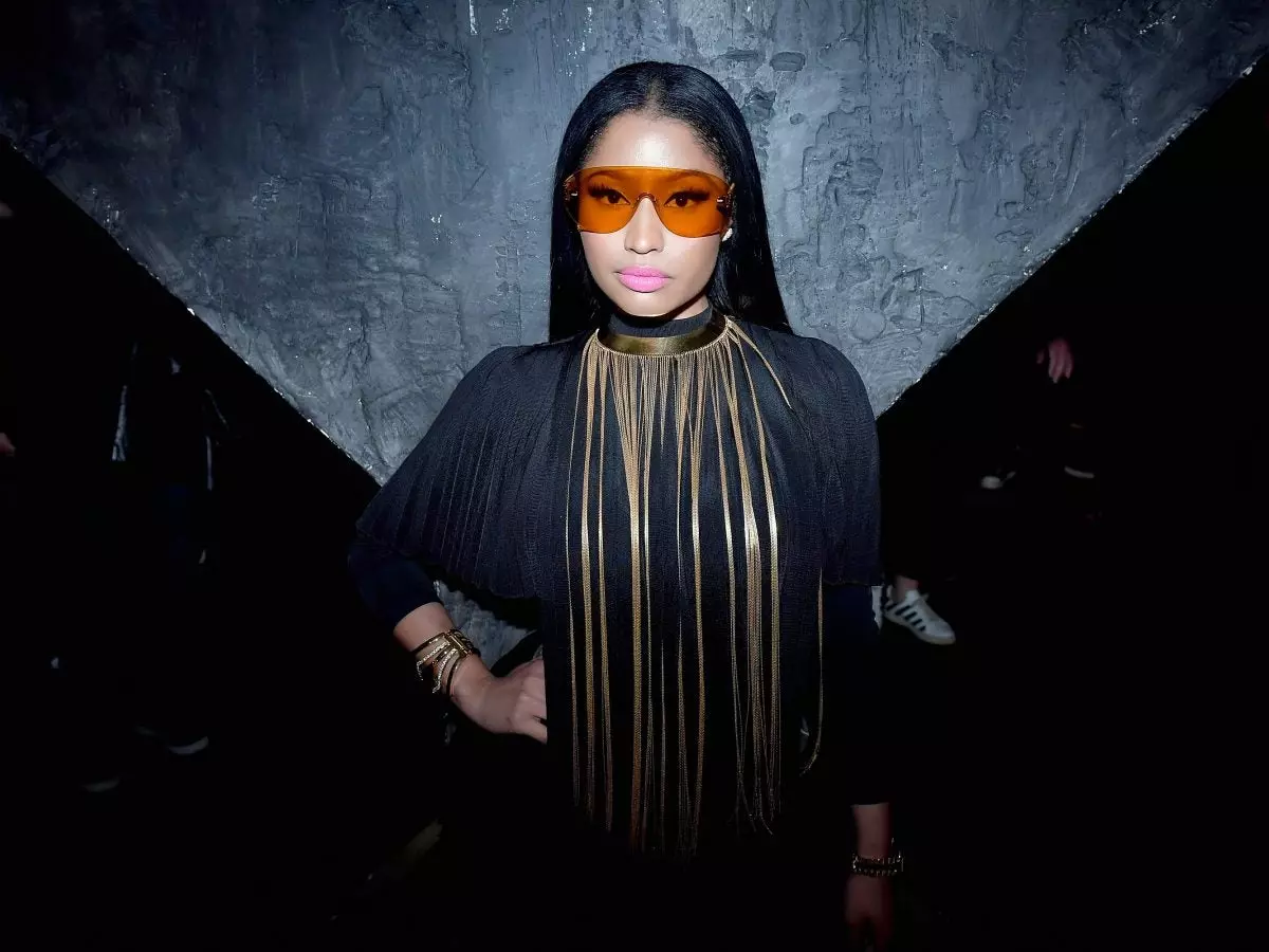 Nicki Minaj sluit die ESSENCE-feesverhoog af, bring Lil Wayne na vore as 'n verrassingsgas