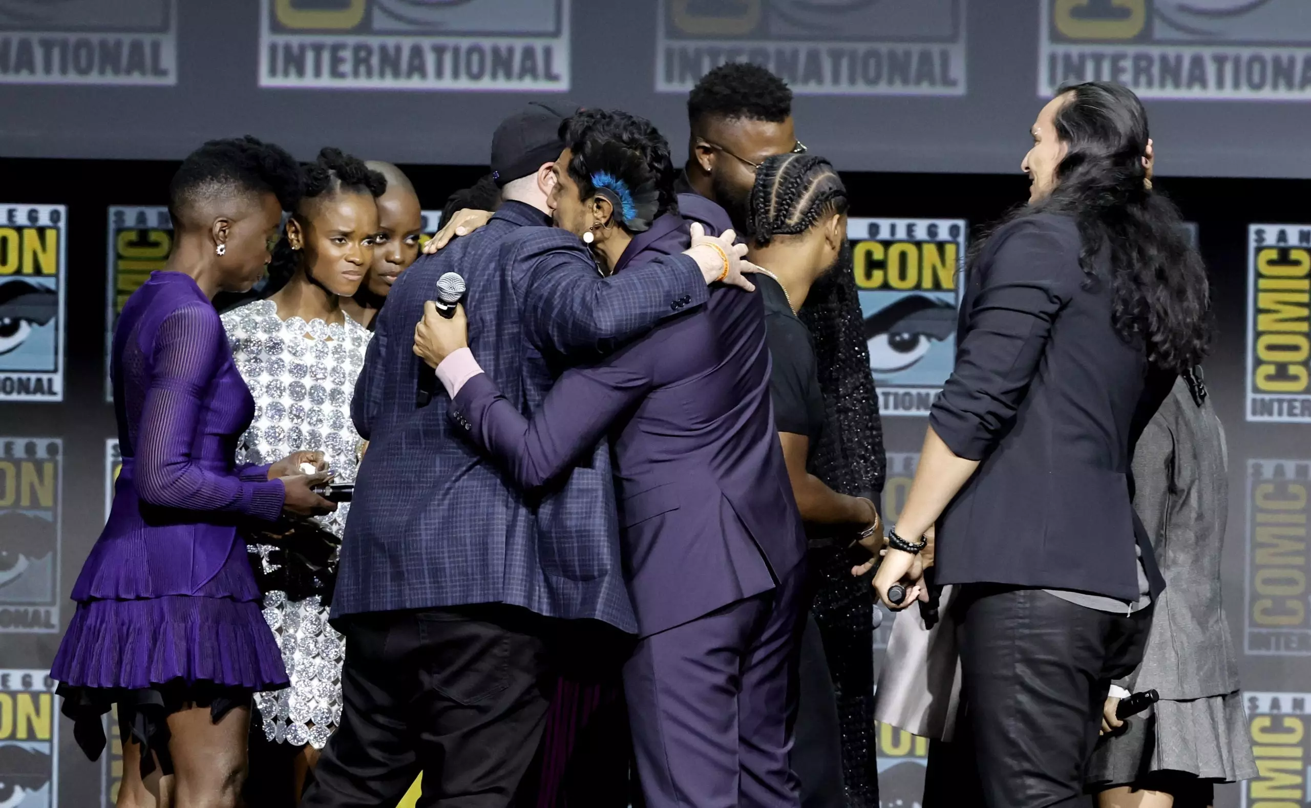 Comic-Con 2022: ນັກສະແດງສໍາລັບ 'Wakanda Forever,' 'The Resort,' 'Interview With The Vampire' ແລະອື່ນໆອີກ. 134_13