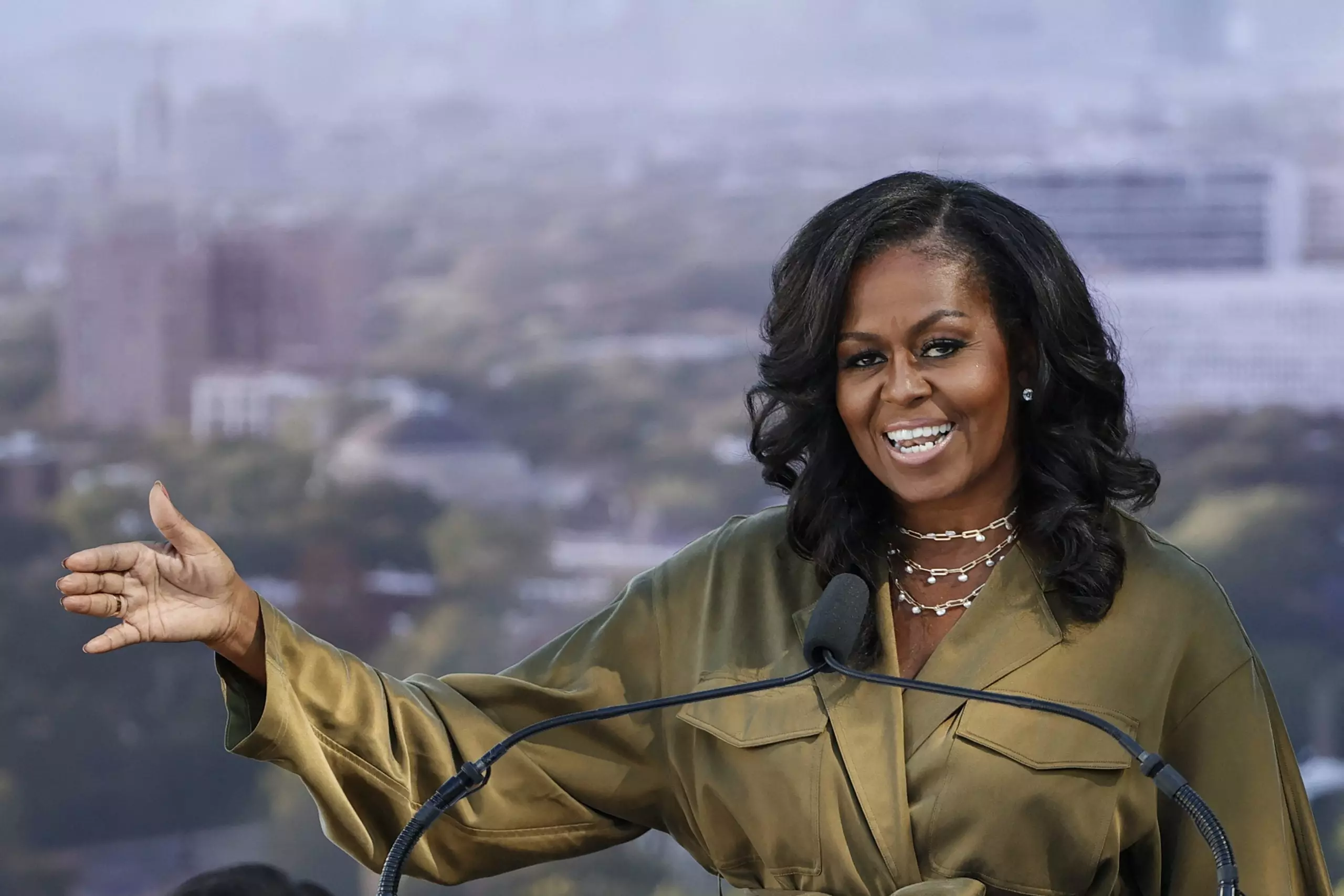 Michelle Obama anuncia nuevo libro