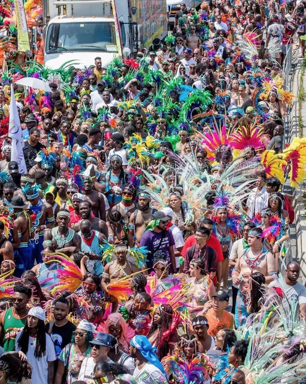 அதை அவர்களுக்கு கொடுங்கள்! 19 டைம்ஸ் டொராண்டோவின் கரிபானா எங்களுக்கு கார்னிவல் காய்ச்சலைக் கொடுத்தது 14064_10