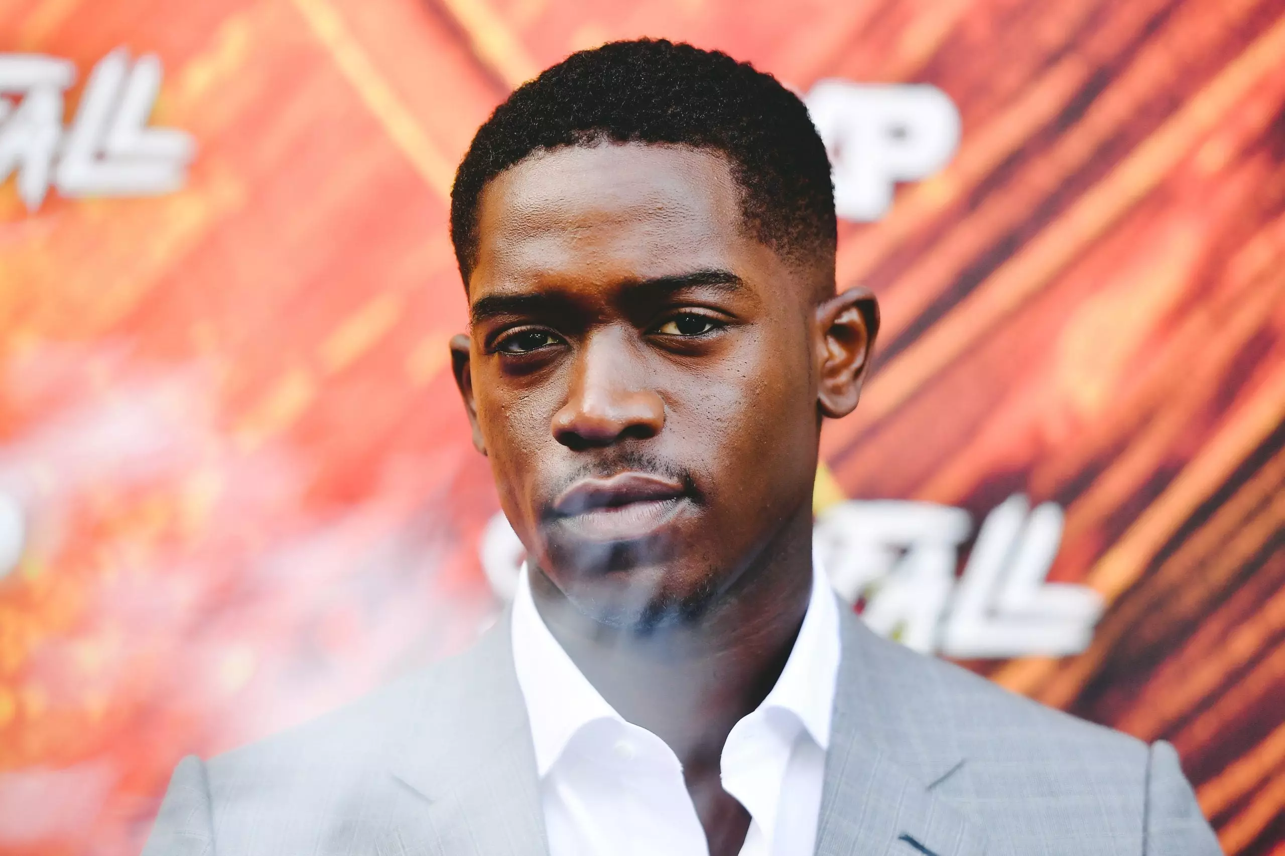 'Snowfall' Star Damson Idris Anotaura Mabasa echiroto uye Kunakidzwa Nekukwira Kumusoro