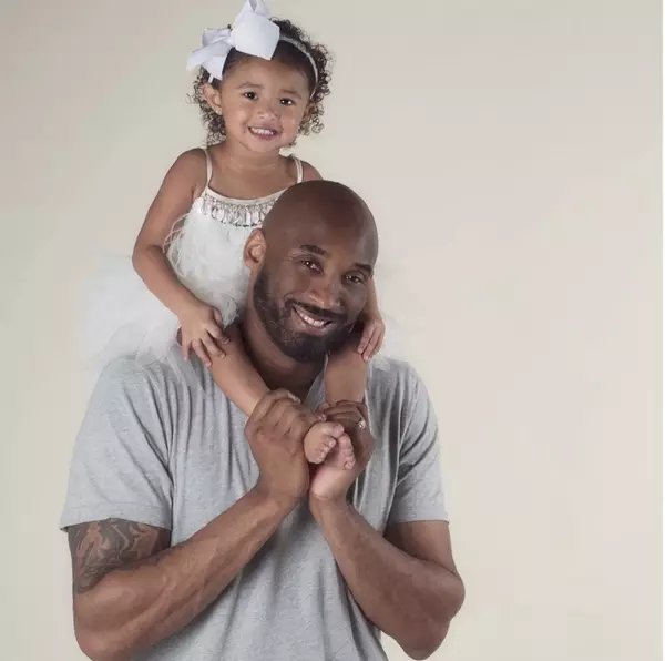 24 fotos de Kobe Bryant, el padre y hombre de familia 14692_19