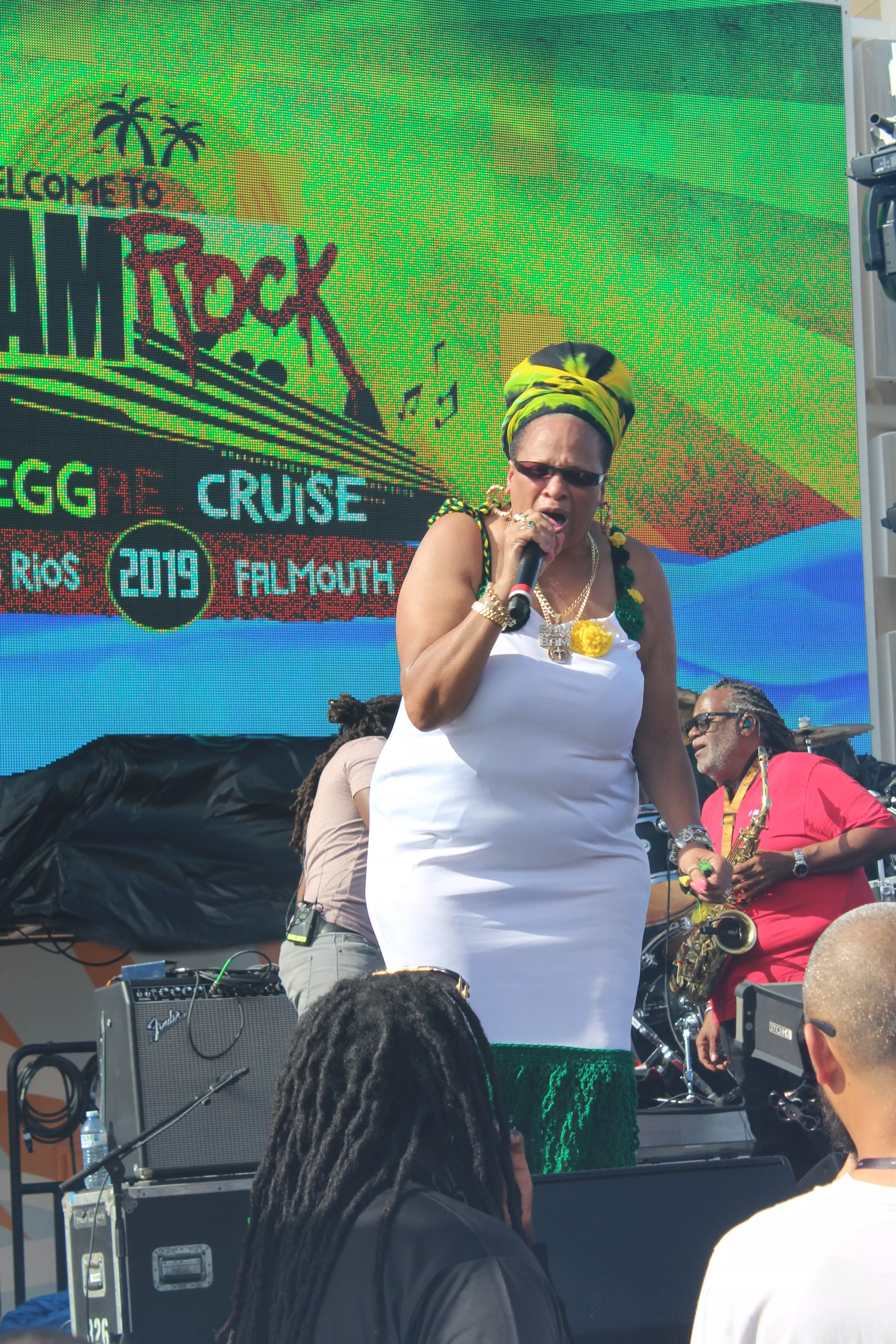 La (Unu) Amoboato: Ene de La Bonveno al Jamrock Reggae Cruise