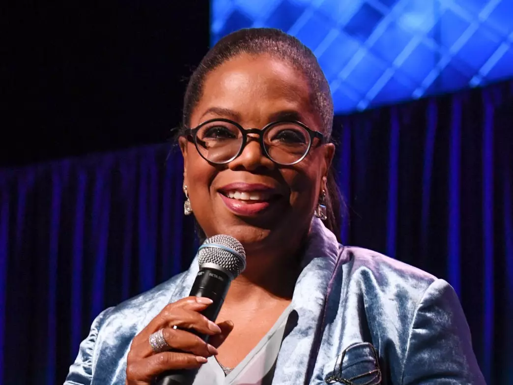 Oprah Winfrey vzala voliče z Georgie do kostela, když vedla kampaň za Stacey Abrams
