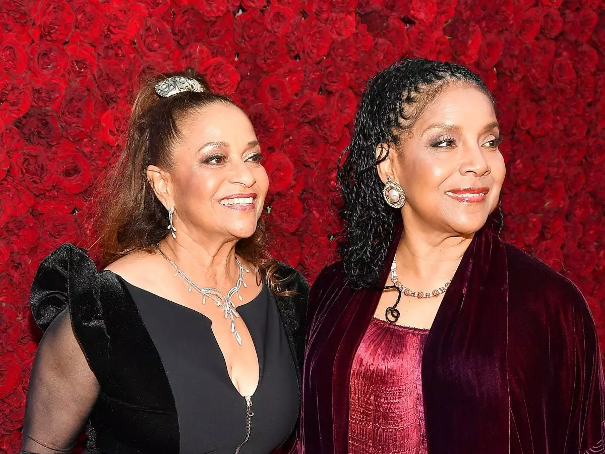 UDebbie Allen kunye noPhylicia Rashad balahla amagugu kanye ngexesha loNyaka oMtsha