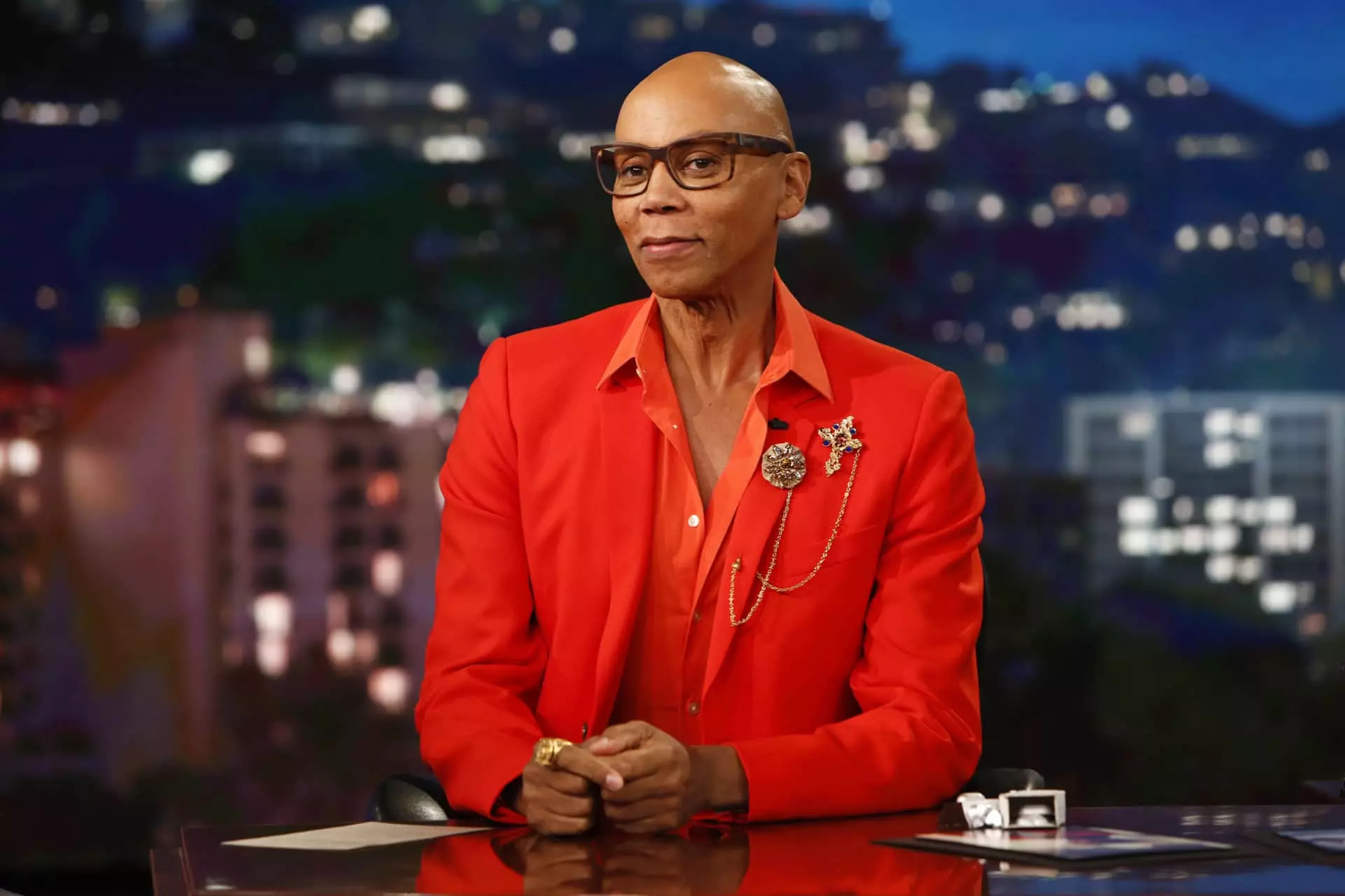 سىز تېخىمۇ ياخشى خىزمەت قىلىڭ: RuPaul كۈندۈزلۈك سۆھبەت پروگراممىسى بۇ يىل يازدا كېلىدۇ