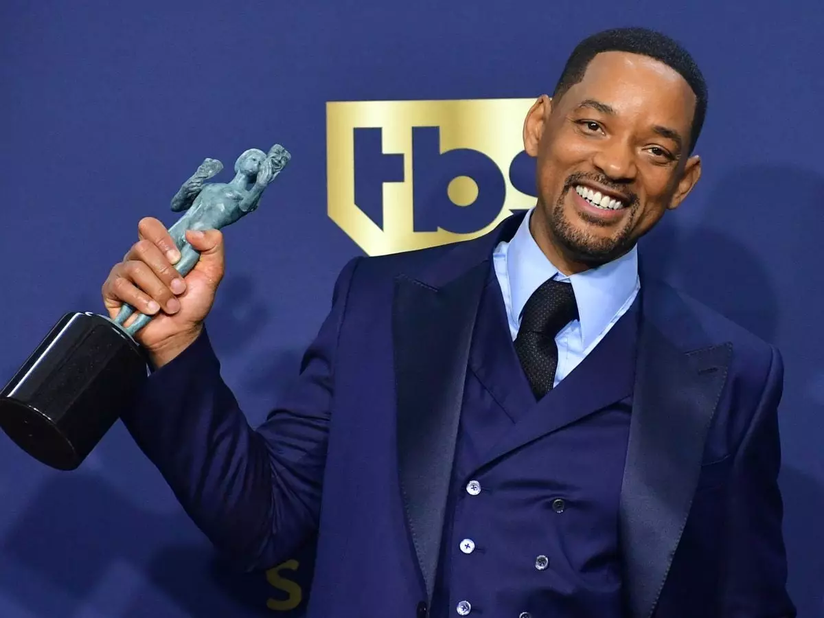 ASSISTA: Will Smith discute seu último 'surto de crescimento' após a vitória do Emotional SAG Awards