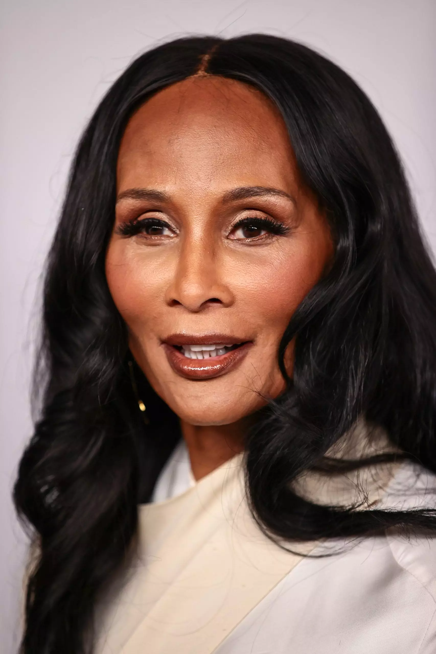 Beverly Johnson Avuga ku gitero cya Bill Cosby n'ihohoterwa rishingiye ku gitsina mu myambarire Kuva kuri CFDA