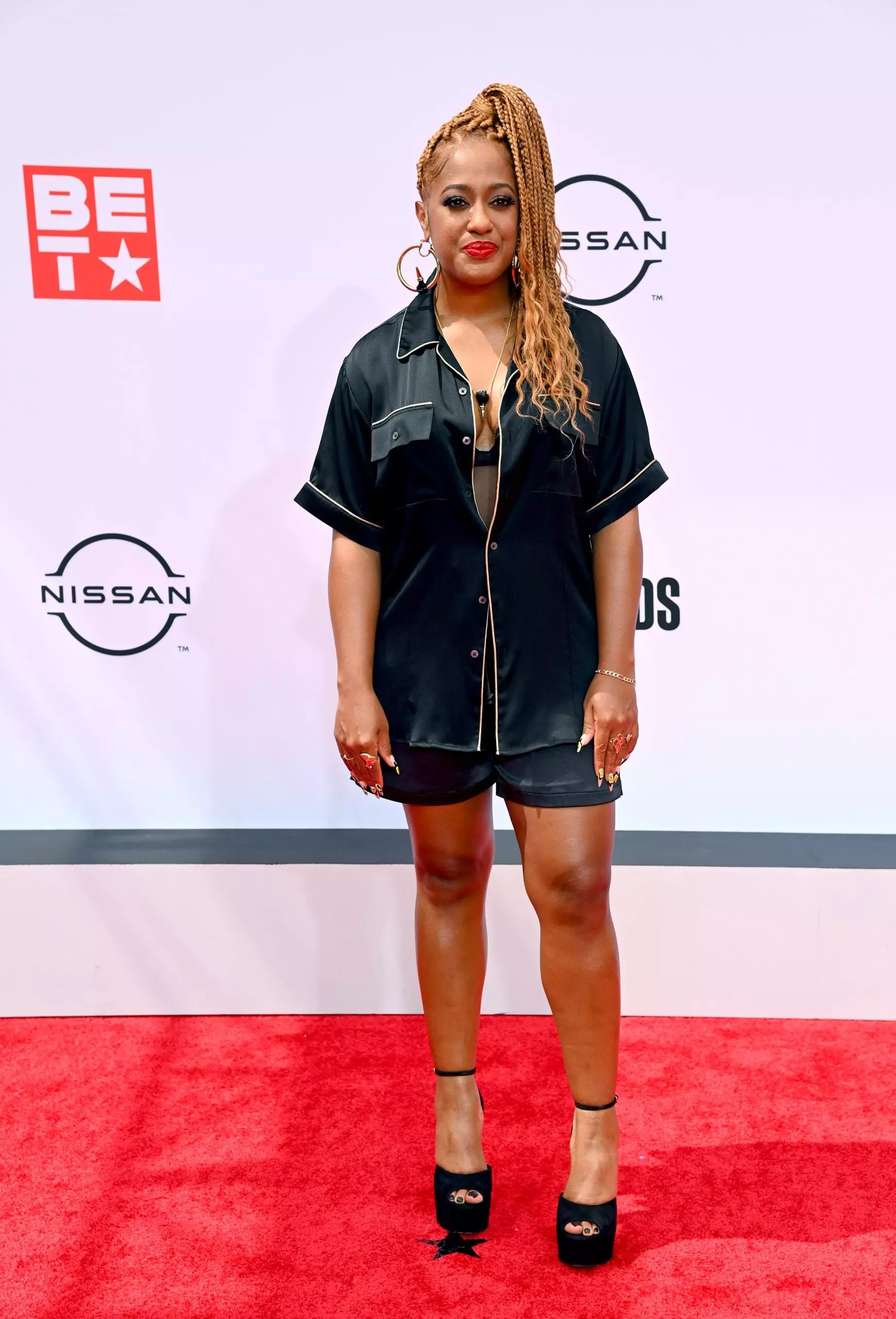 Naunawaan ng mga Black Women ang Assignment sa BET Awards Red Carpet 187_15