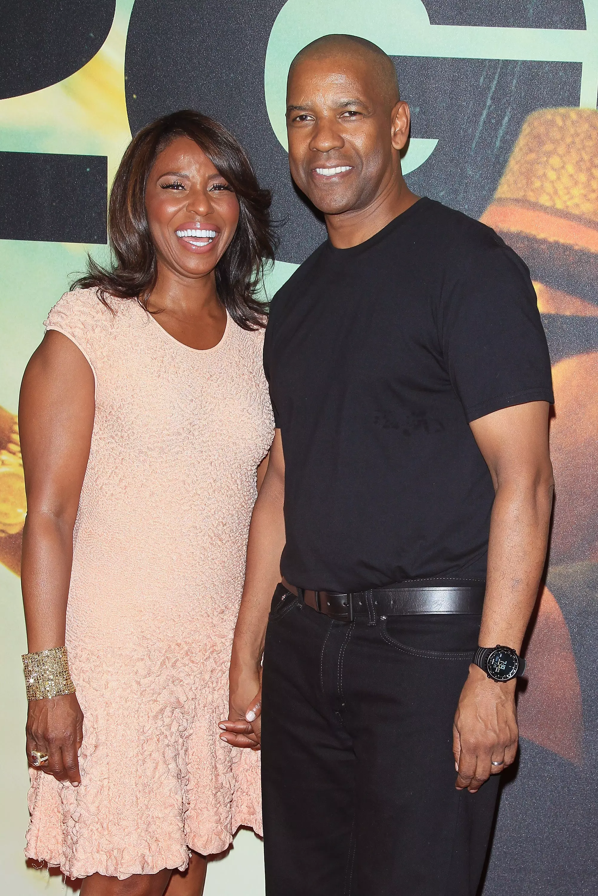 Denzel Washington และภรรยา Pauletta Washington ถ่ายรูปในตอนนั้นและตอนนี้ 19081_17