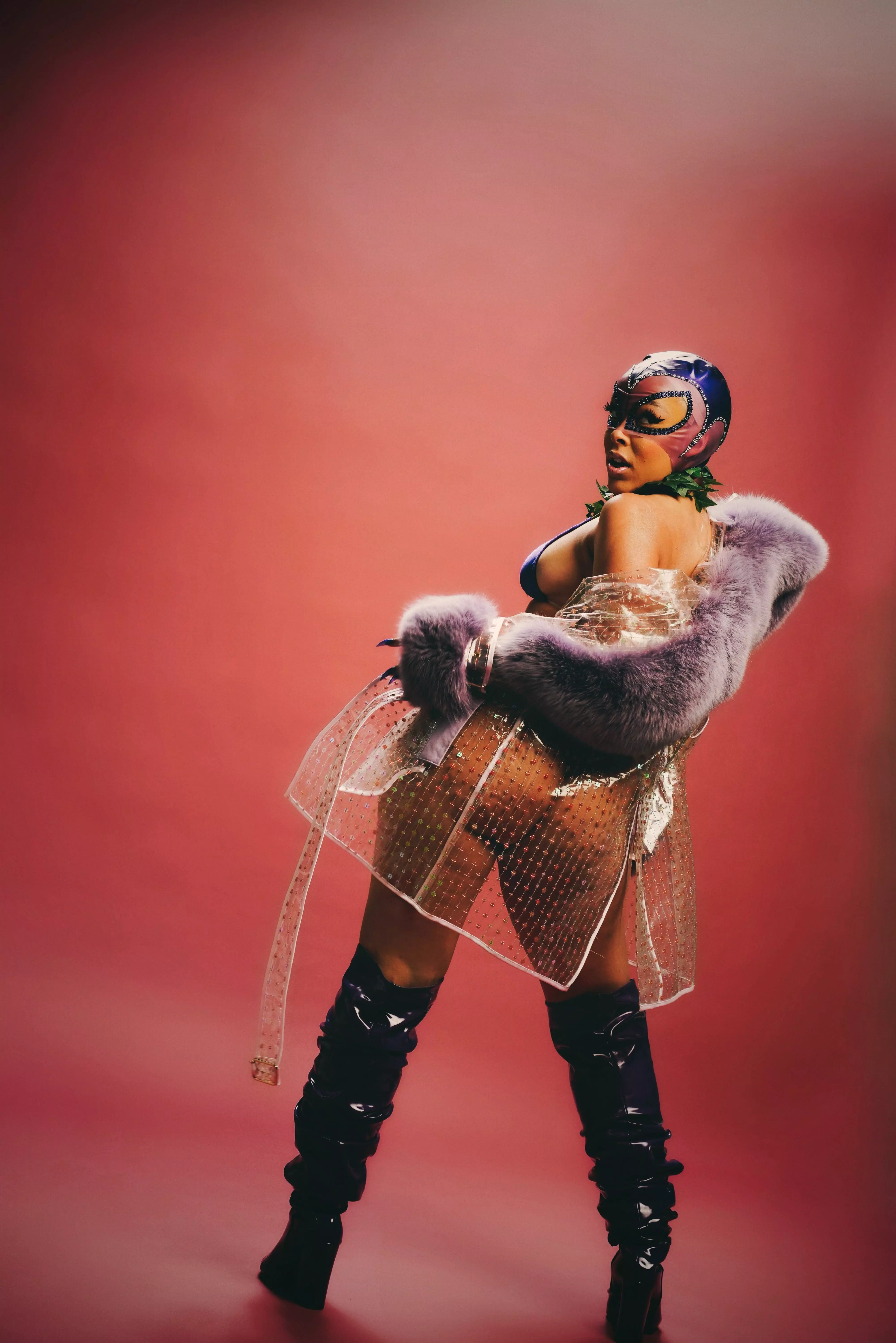 අපි Doja Cat ගේ 'Juicy' වීඩියෝවේ සියලුම මෝස්තර විස්තර ලබා ගත්තෙමු 20130_4