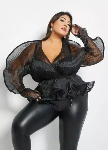 Oh Hey, Curvy Girl! Lawa ma-Holiday Party Ensembles Azobashiya Bengakhulumi 22434_7