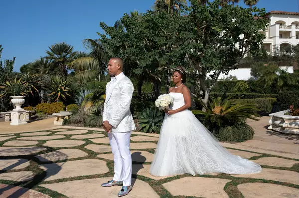 Ekskluzywne zdjęcia ceremonii ślubnej Jemele Hill i Iana Wallace'a w Kalifornii 22937_3