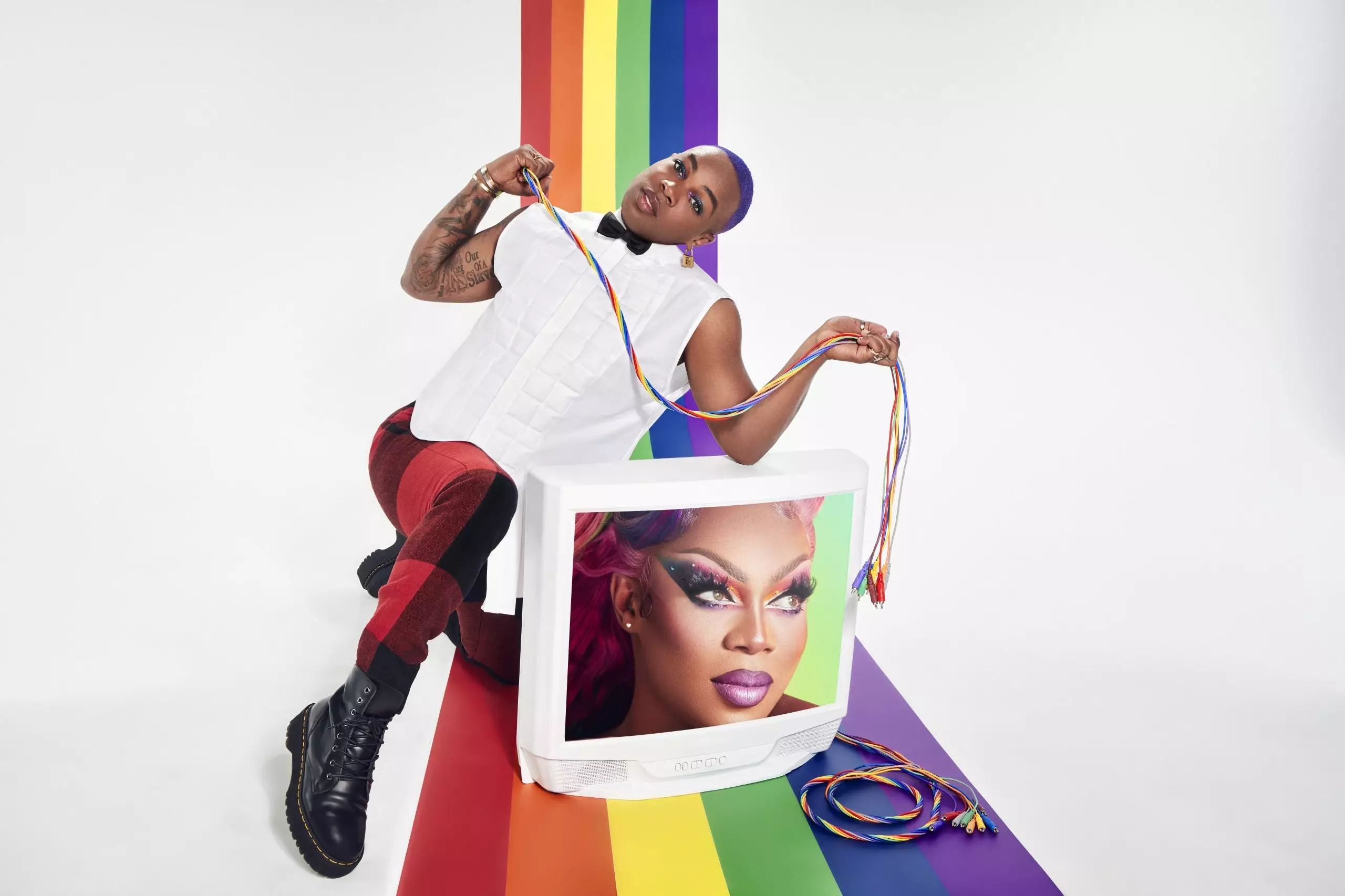 Todrick Hall oer syn Morphe-gearwurking, Zaya Wade, en it belang fan LGBTQ + Underwiis