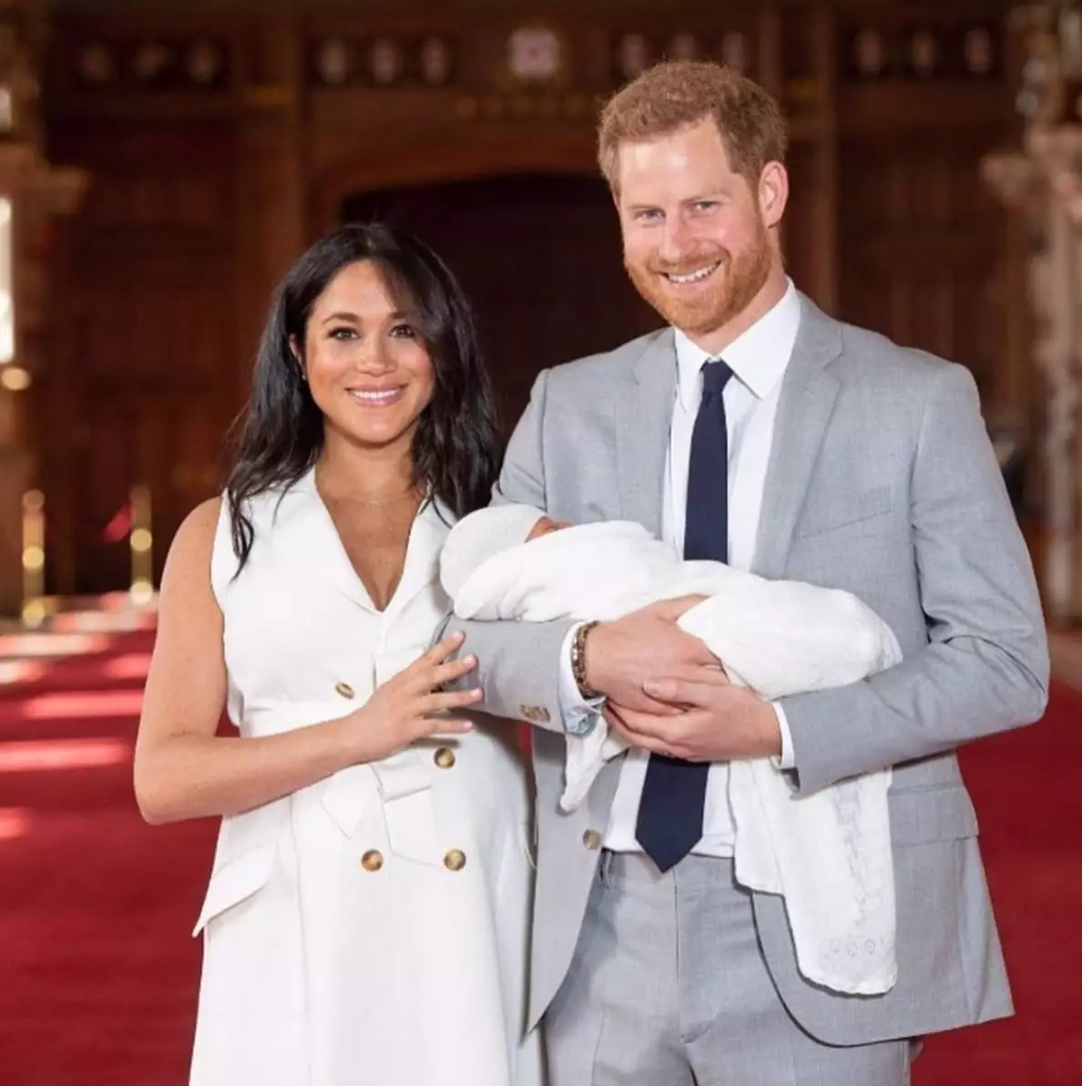 9 Glossy Beauty Products nga Makahatag Kanimo sa Post-Baby Glow ni Meghan Markle