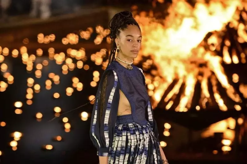 Afros, Cornrows og andre naturlige stilarter var i spidsen for Dior's Cruise 2020 Runway Show 24988_4