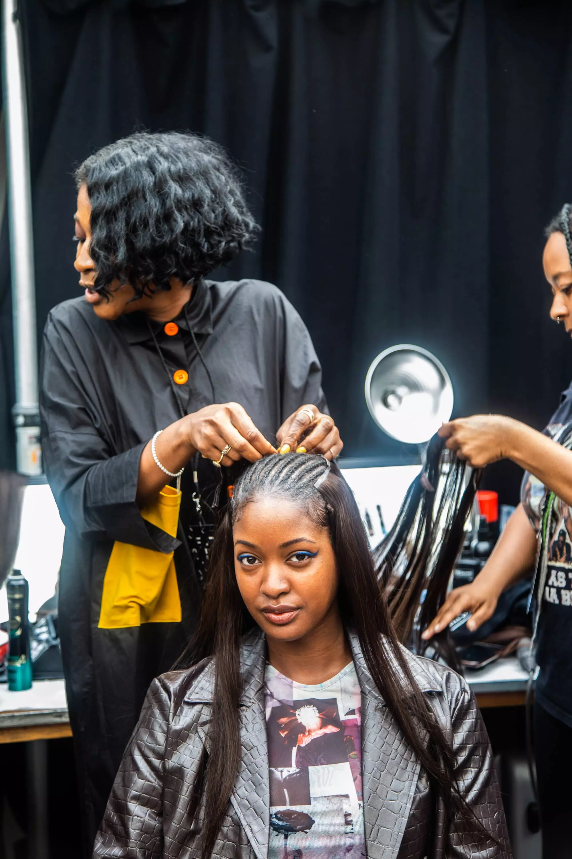 Studio 189 era um país das maravilhas de cabelo preto durante NYFW 25251_16