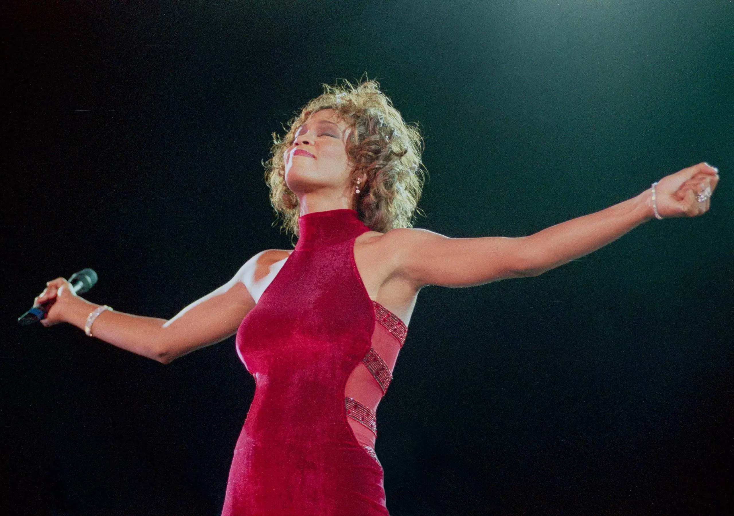 Buon compleanno celeste: ricordare Whitney Houston nel suo posto felice: il palcoscenico 26069_4