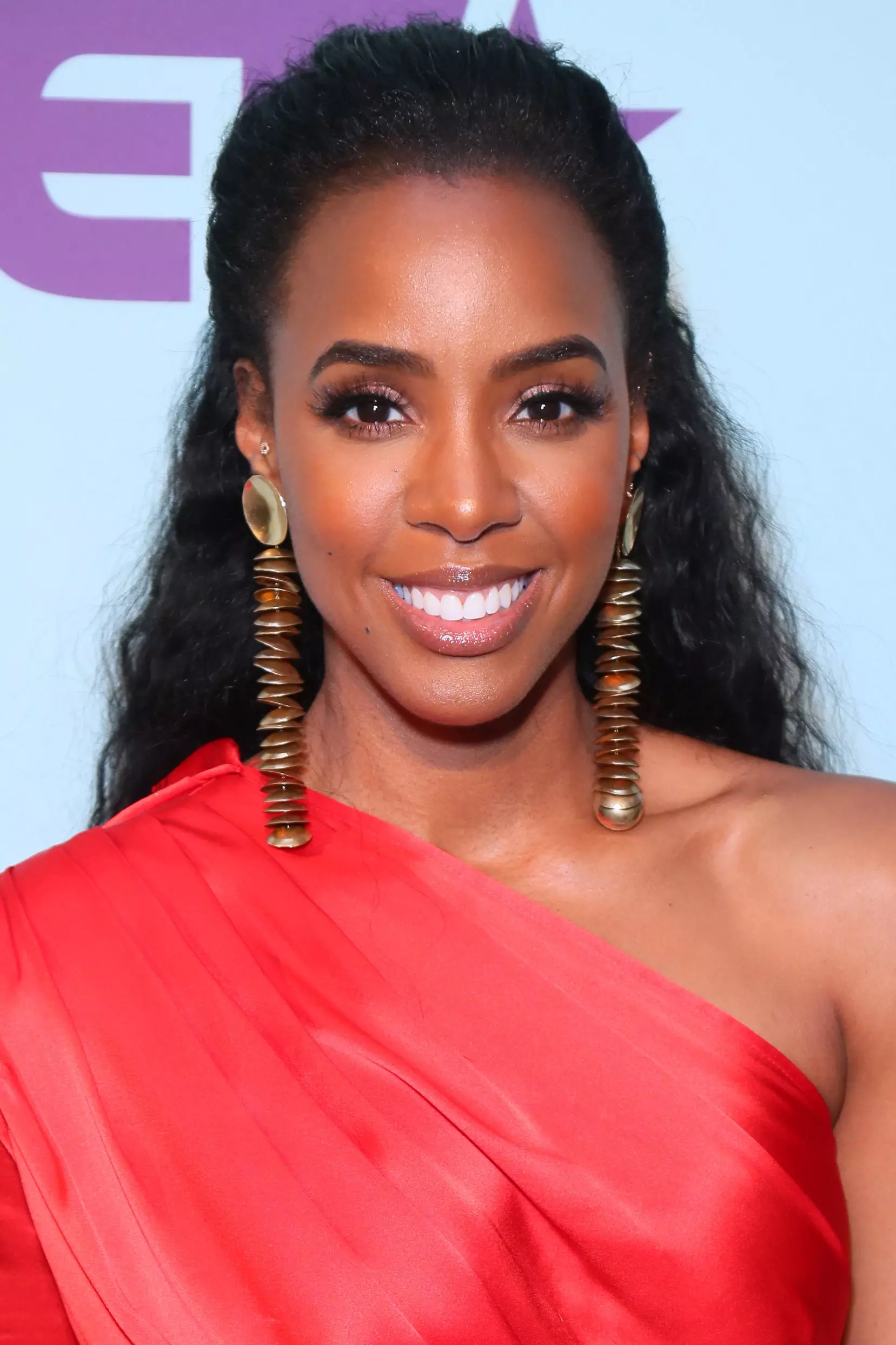 Kelly Rowland Adalah Seorang Mama Panas Di Gala Baby2Baby 26216_5