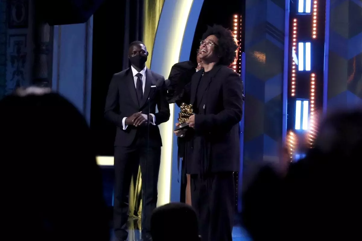 De 14 bästa ögonblicken från Soul Train Awards 2021 262_14
