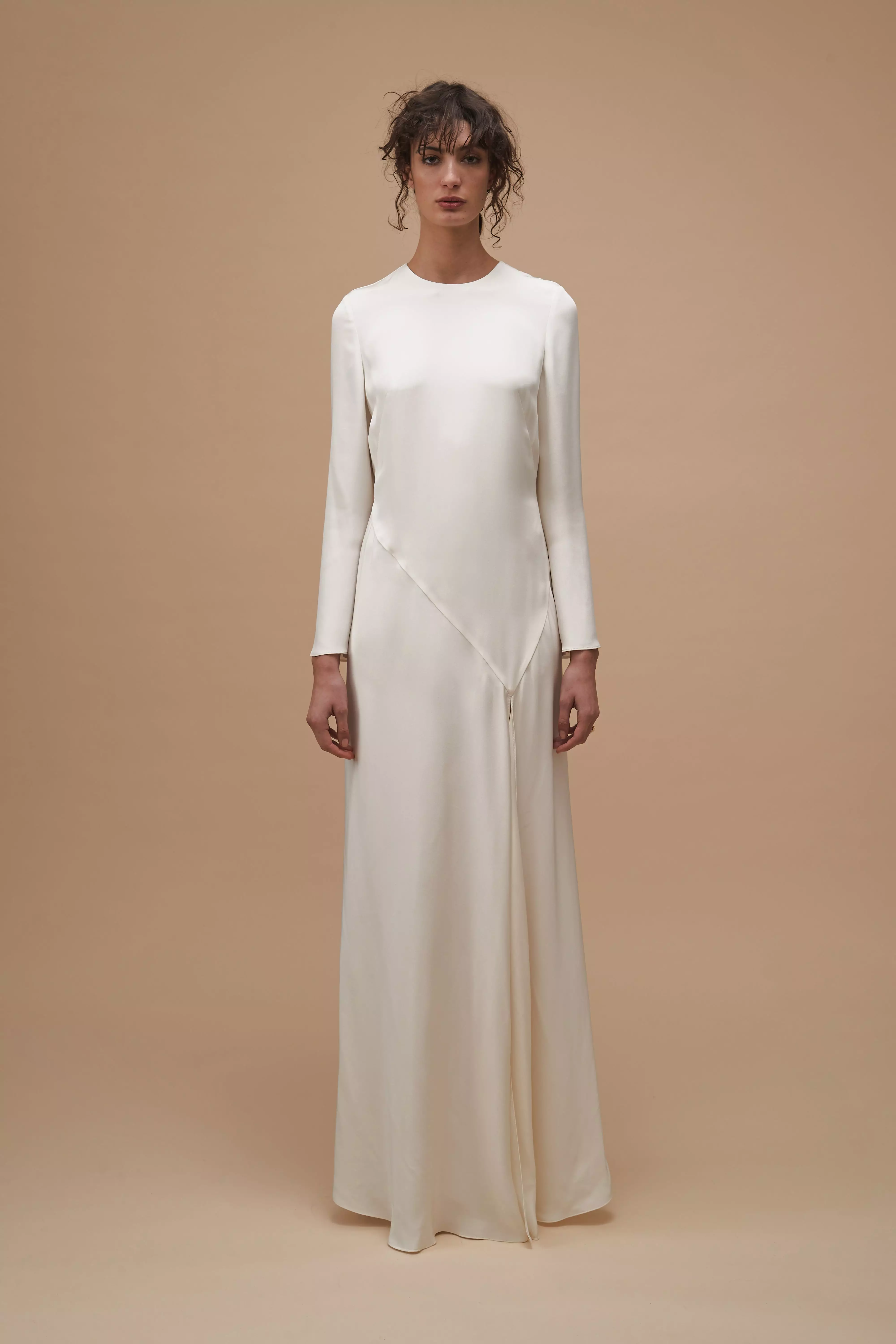 Karen Walker Debuts Modern Bridal Collection 26493_5
