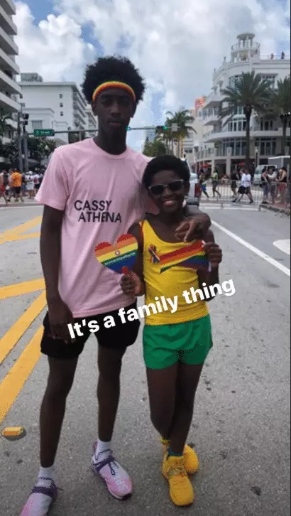 Dwyane Wade på grund af sin søn på Miami Pride: 'Min rolle som far er at støtte mine børn'