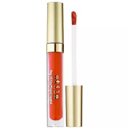 Qhov zoo tshaj plaws Lipstick rau Brown Skin Essence 27364_2