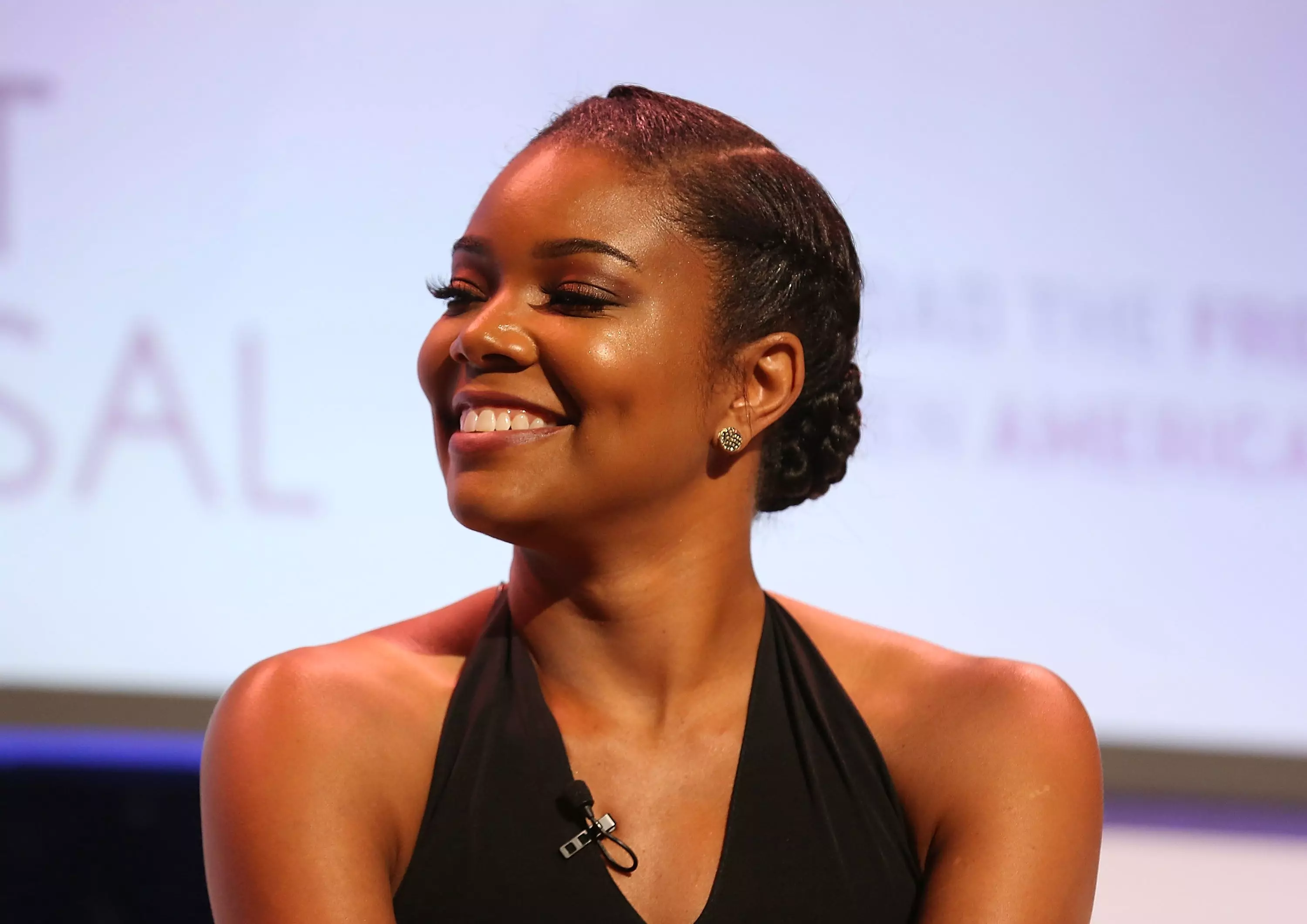 13 Times Gabrielle Union 4C Hair Goals විය 27550_2