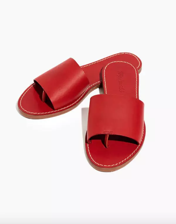 Deze chique platte sandalen onder de $ 100 zijn alles wat je nodig hebt voor de zomer 27849_1