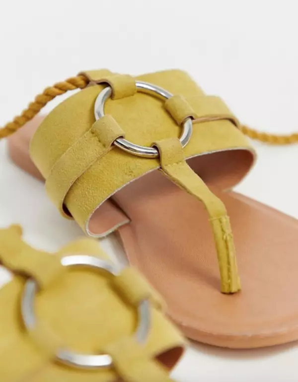 Estas elegantes sandalias planas de menos de $ 100 son todo lo que necesitas para el verano 27849_7