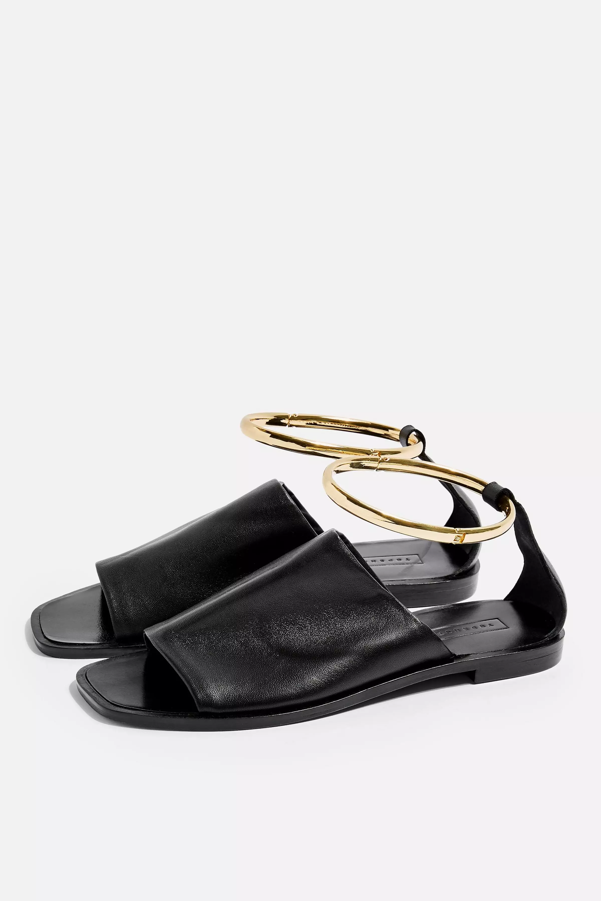 Deze chique platte sandalen onder de $ 100 zijn alles wat je nodig hebt voor de zomer 27849_9