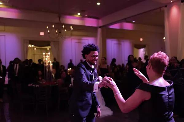 Tonton Di Balik Bridal Bliss: Pernikahan New Orleans Ini Memiliki Segalanya 28080_21