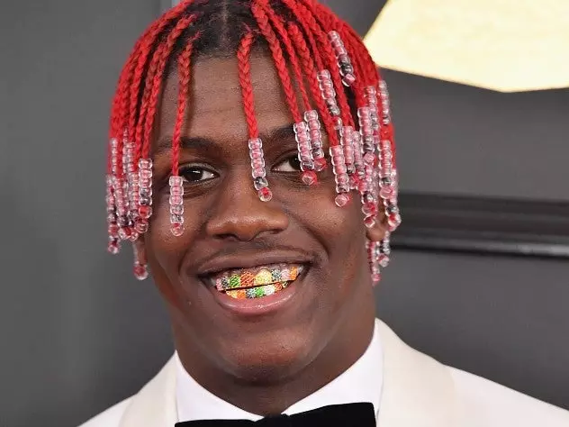 Lil Yachty's Nail Art ke Seo re se Hlokang Lehlabula