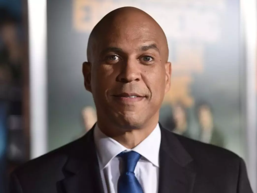 Cory Booker liitub ametlikult juuste diskrimineerimise vastu võitlemisega