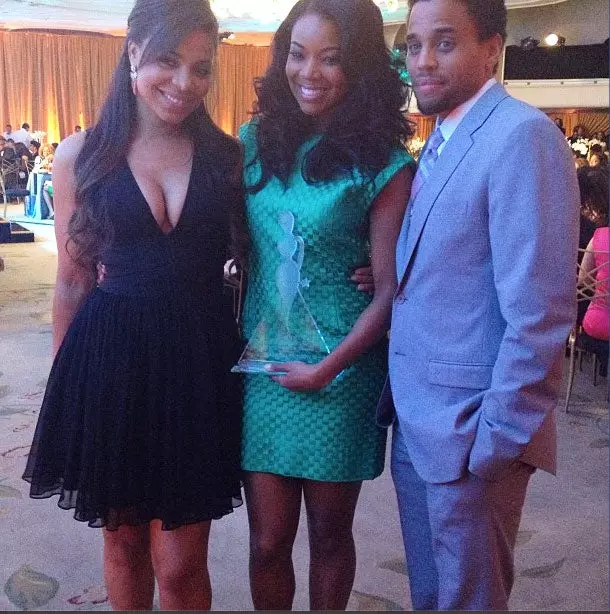 Celeb Cam: Candid Shots from ESSENCE's 2013 Black Women in Hollywood Luncheon 29028_11