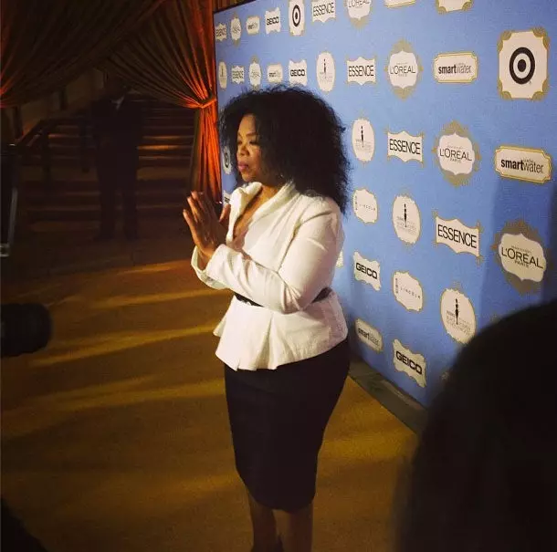 Celeb Cam: Candid Shots from ESSENCE's 2013 Black Women in Hollywood Luncheon 29028_2