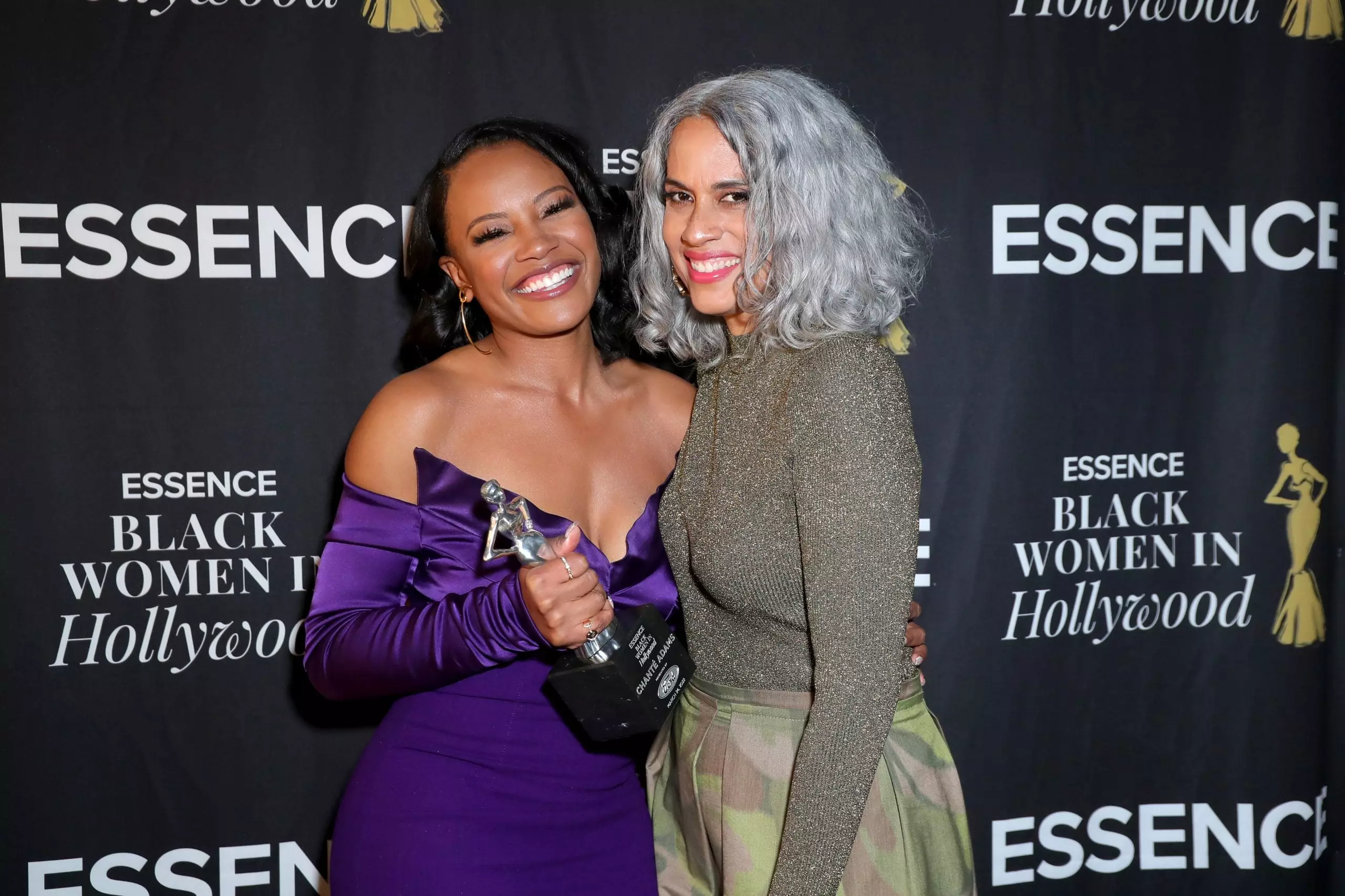Движечките црни жени на Шанте Адамс во говорот за прифаќање во Холивуд