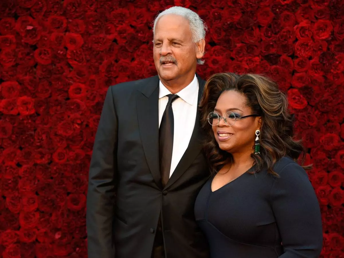 Oprah veetis oma 67. sünnipäeva kodus koos Stedmaniga