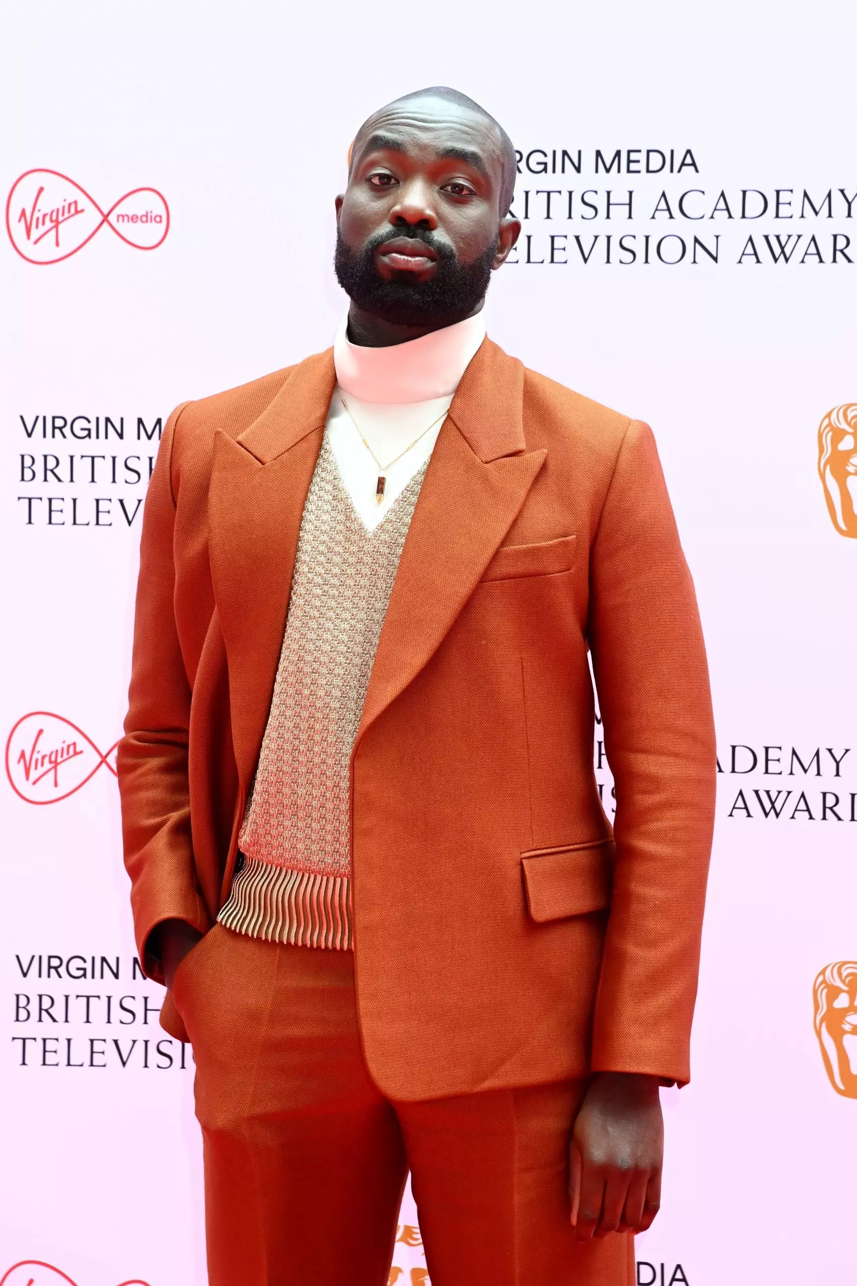 17 Black British Stars Who Were Absolute Stunners Ĉe La BAFTA Televido-Premioj 293_3
